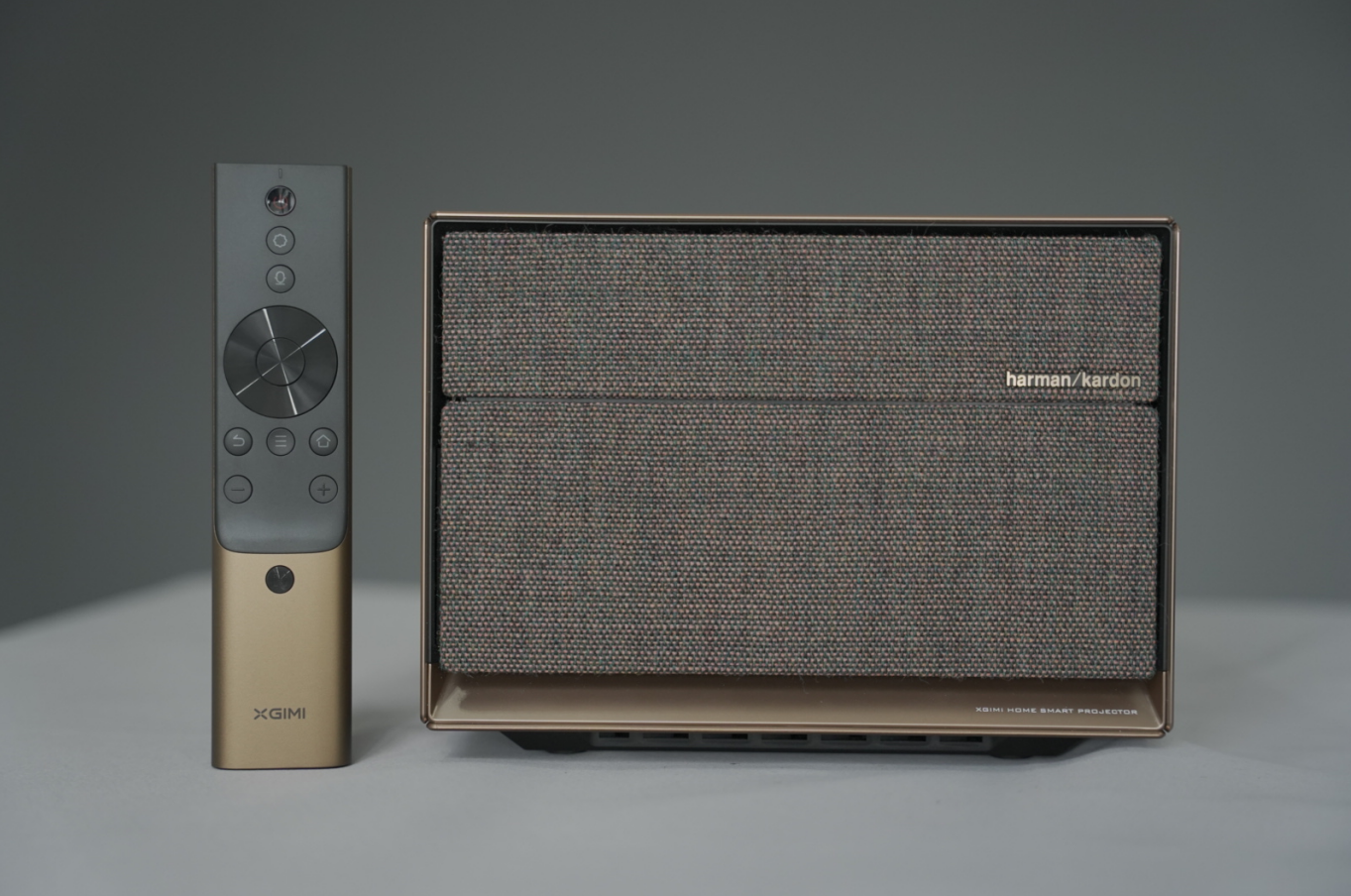 万元内4K投影天花板：极米RS Pro2真机测评 - 知乎