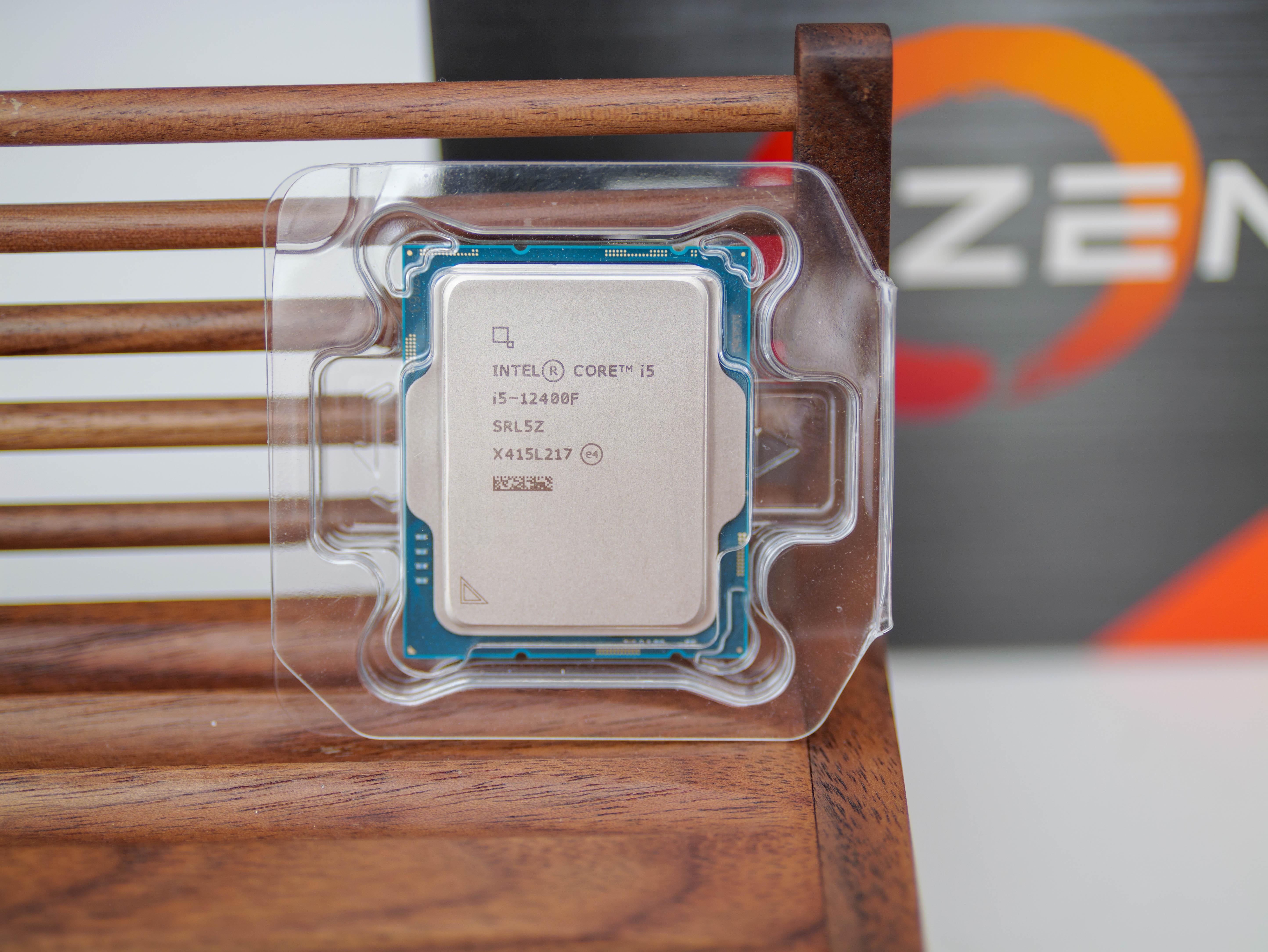 618入门CPU怎么选？L3大三缓的实际效果如何？Intel i5-12400F和AMD 5700X3D对比测试