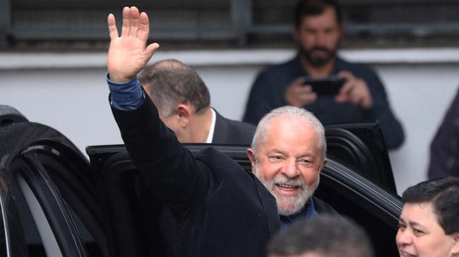 巴西前左翼总统卢拉赢得首轮选举，现任总统博索纳罗遇冷 - 知乎