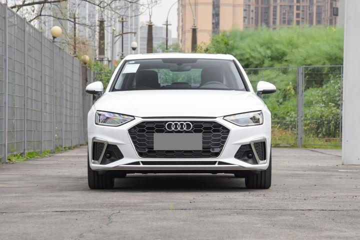 奥迪A4L终端售价跌破19万元，3月份只卖出6283辆，问题出在哪儿？ - 知乎