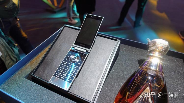 如何评价三星刚发布的手机三星W2019？ - 知乎