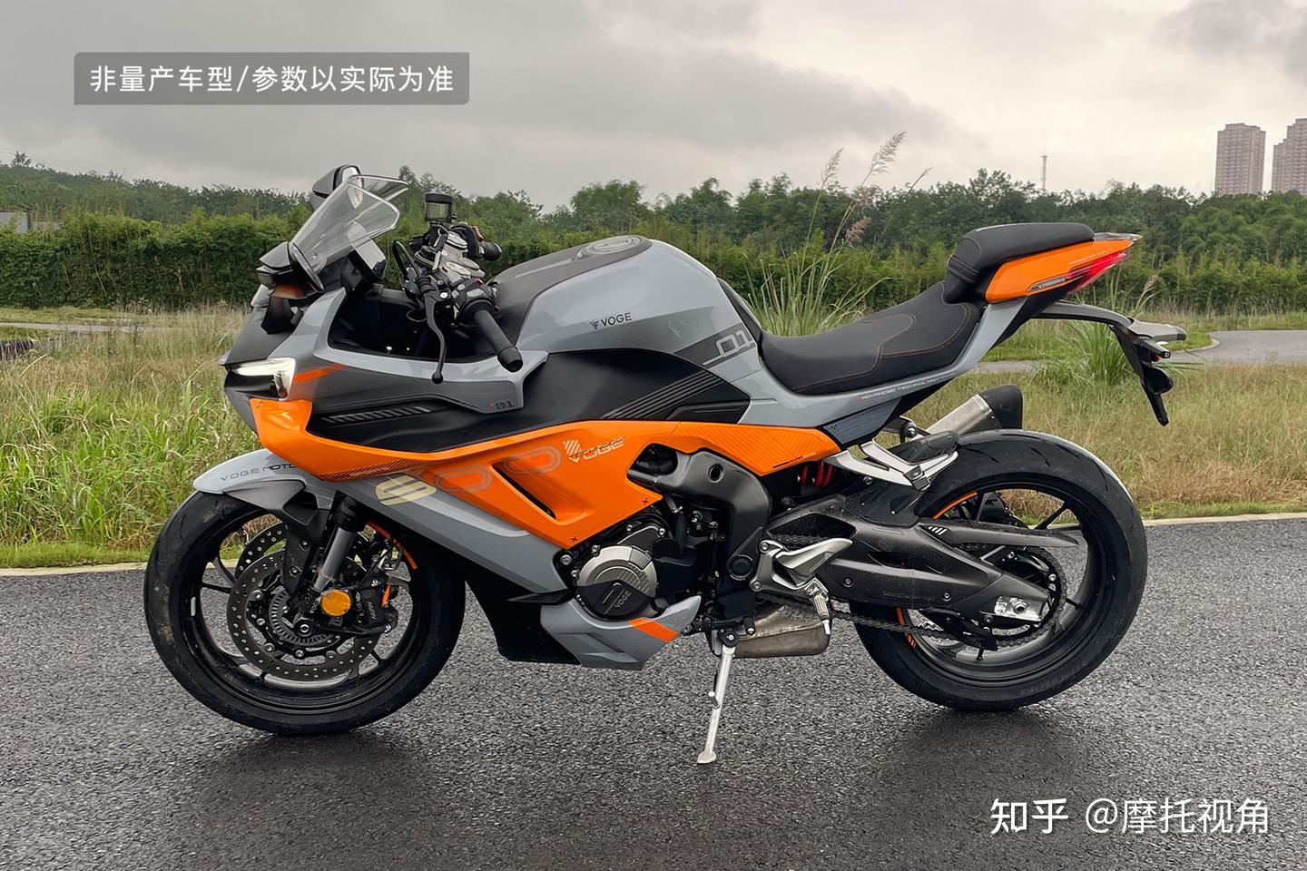 无极RR500S即将上市，售价或3万左右，比张雪500RR如何？ - 知乎