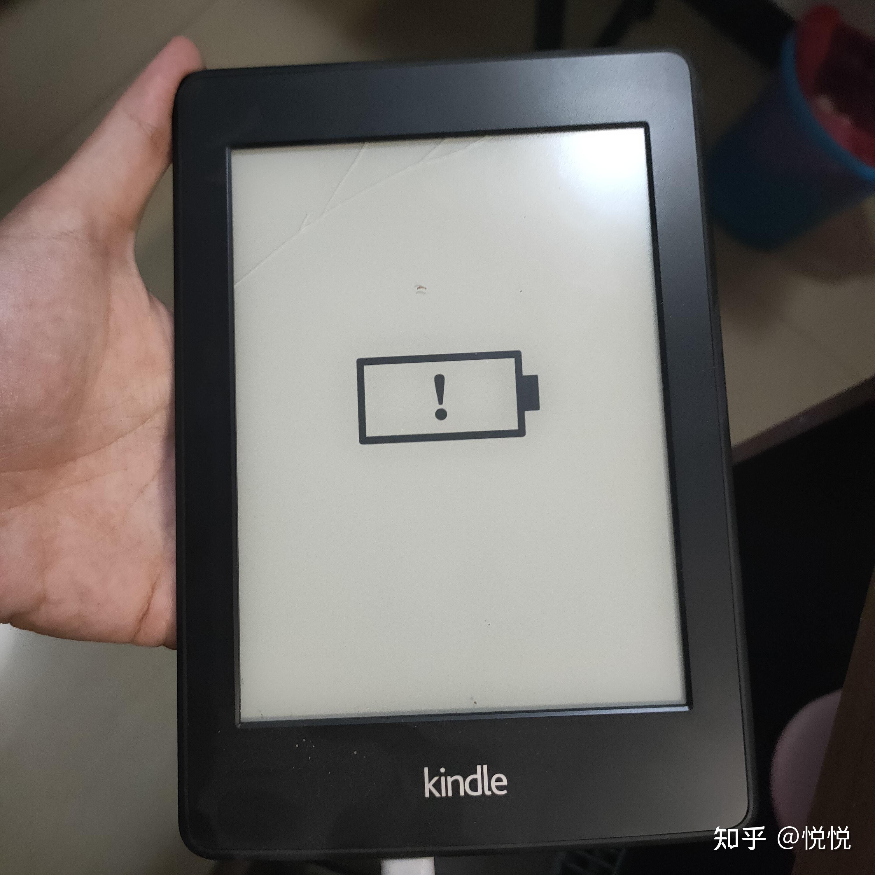 kindle从床上摔下来裂了一点点怎么修？ - 知乎