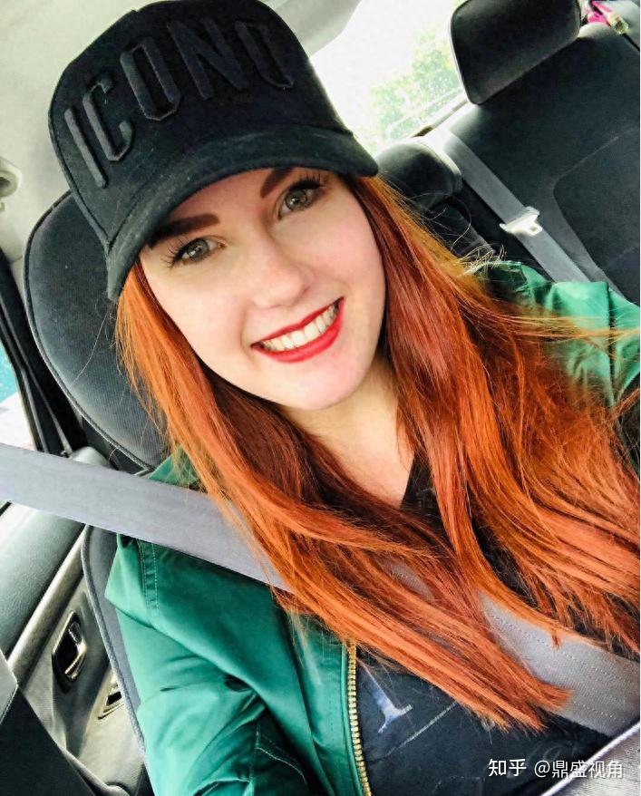 查理·雷德 (Charlie Red)来自捷克共和国的美女 - 知乎