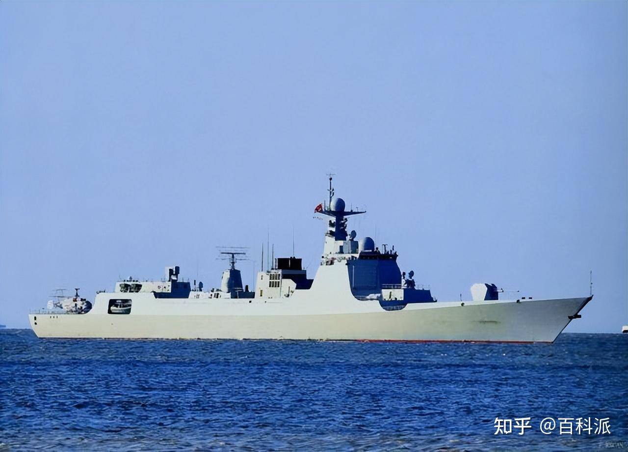 052D“爆兵”传承，055造价大惊奇，两代舰差距超乎想象！ - 知乎