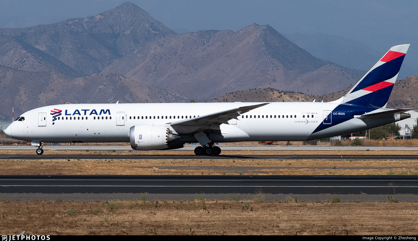 一波音客机据称因「技术问题」在空中发生急降，数十人受伤，哪些信息值得关注？ - 知乎