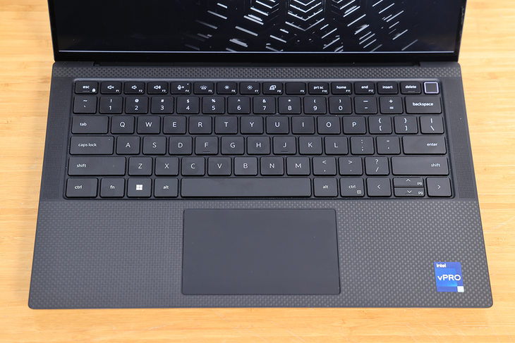 小尺寸蕴含强大性能 戴尔Precision 5470移动工作站评测 - 知乎