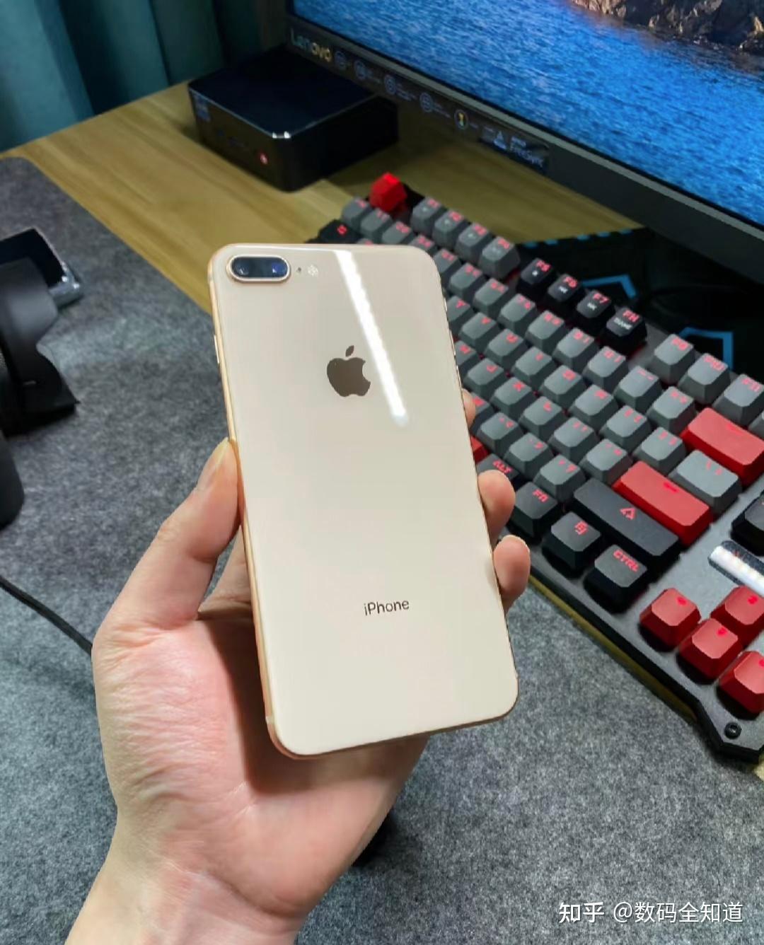 不是我吹，没有比iPhone8 P 更好的屏幕了 - 知乎