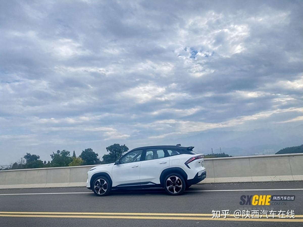 NOA智驾系统实力大揭秘！宝鸡试驾吉利银河L7亚运幻影版 - 知乎