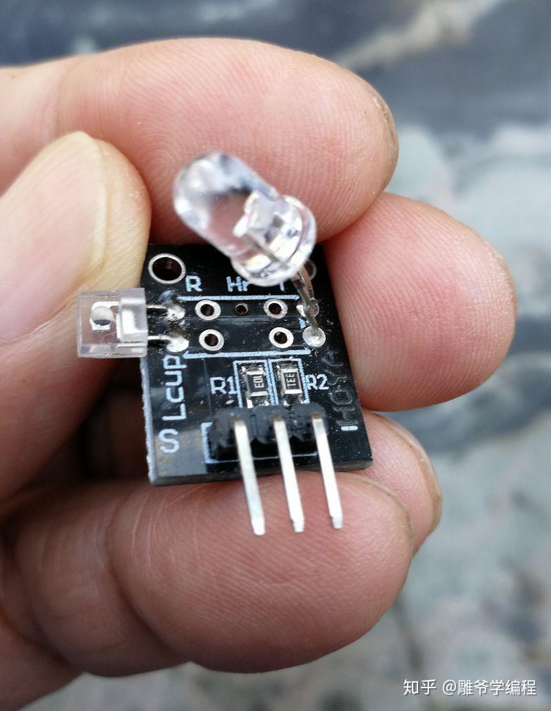 「雕爷学编程」arduino动手做（15） 手指侦测心跳传感器 知乎 