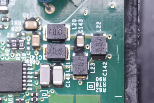 拆解报告：ENPHASE ENERGY微型逆变器IQ8X-BAT-US - 知乎