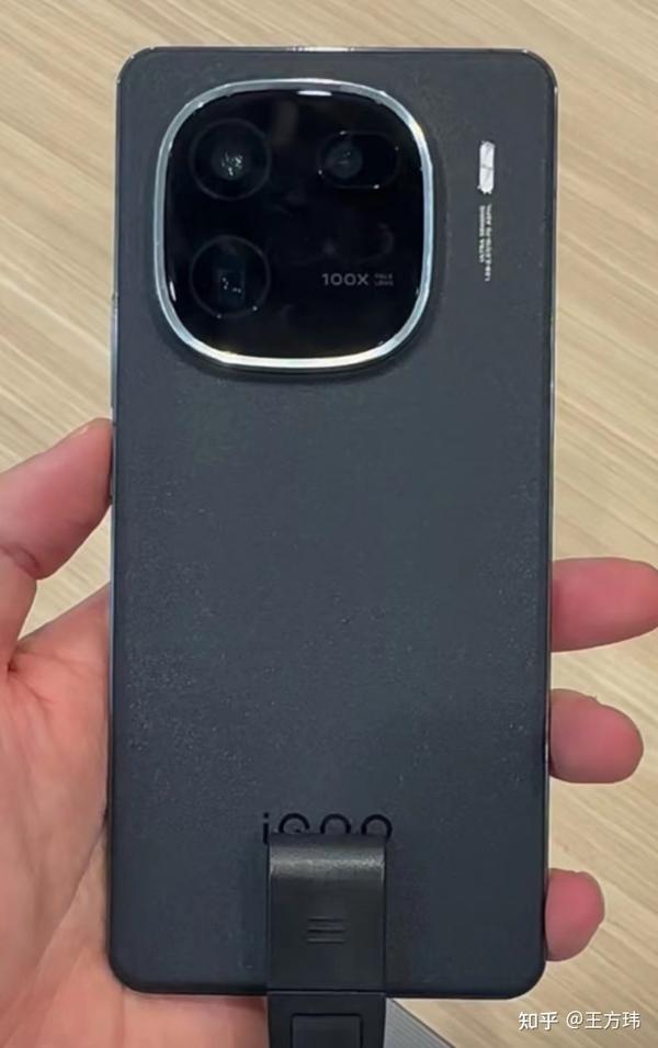 iQOO Neo9 Pro与iQOO12：功能、性能与性价比的全面比较 - 知乎