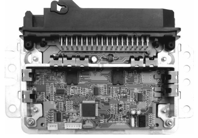 知乎盐选 | 第一节 汽车 ECU 的结构组成