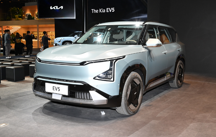 15万级纯电SUV对决，起亚EV5 VS 宋PLUS EV荣耀版 - 知乎