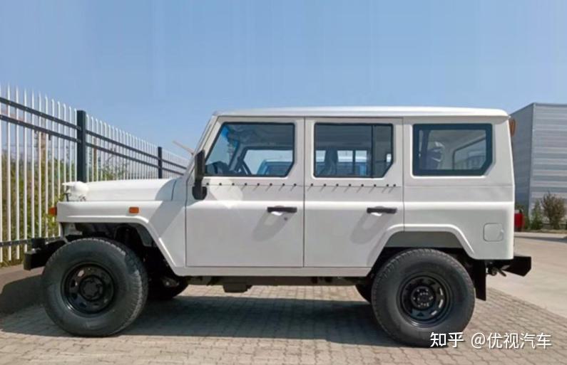 BJ212终于换代！车壳延续经典，底盘改为勇士同款，配2.4T动力 - 知乎