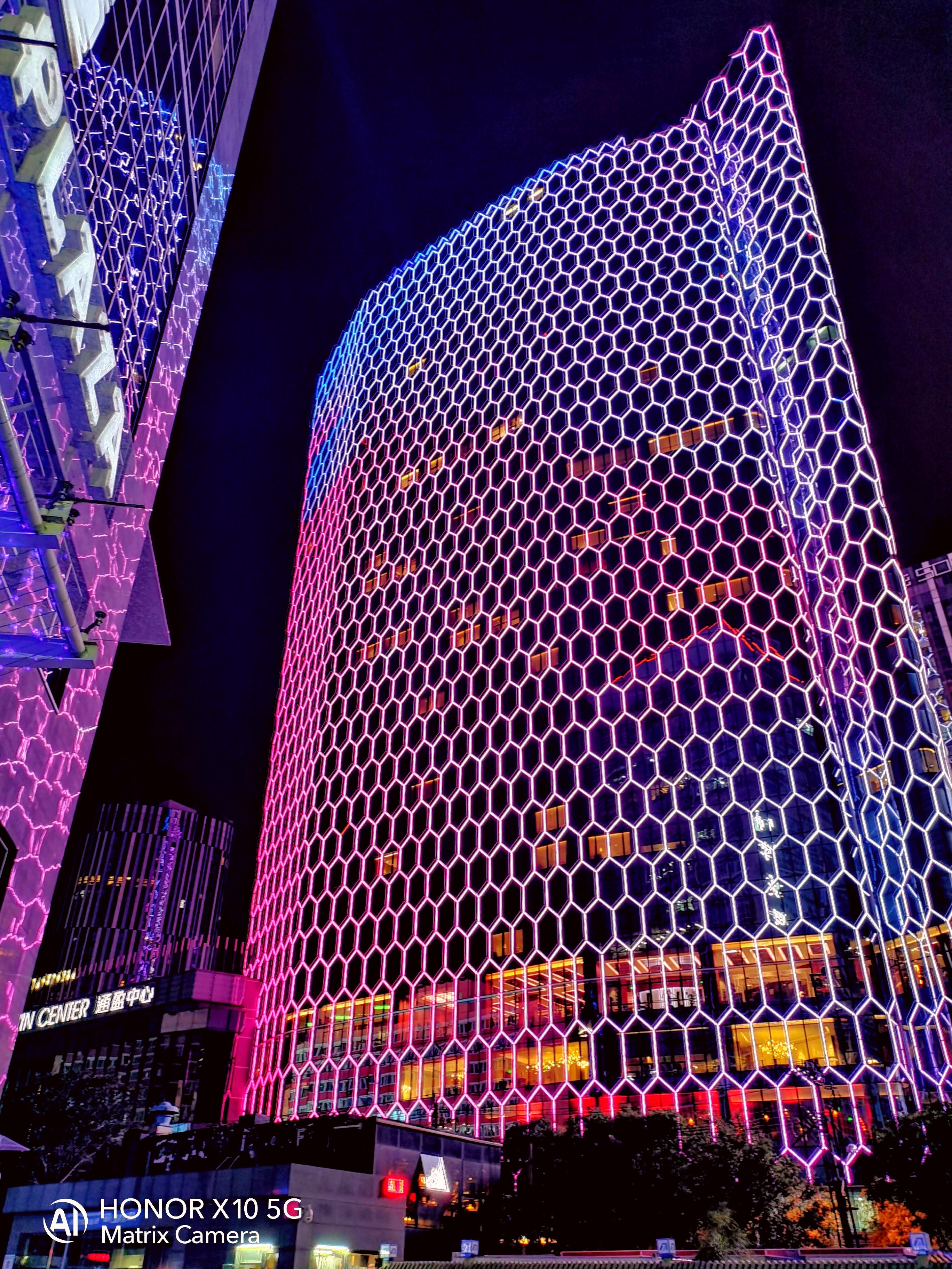 荣耀X10抑制炫光细节真实：4000万RYYB高感光夜拍体验 - 知乎