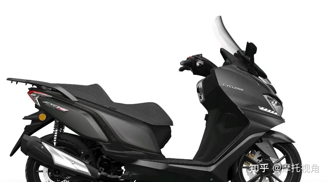 17888元和17999元，250平踏板赛科龙RT3C和钱江鸿250怎分高下？ - 知乎