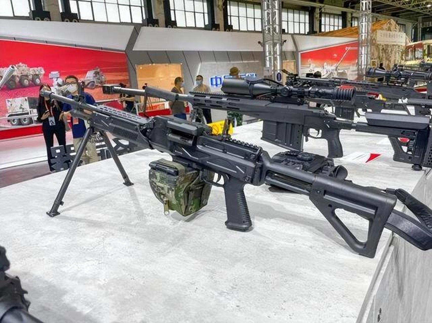 我军QJB-201轻机枪：步兵班组的全新火力担当 - 知乎