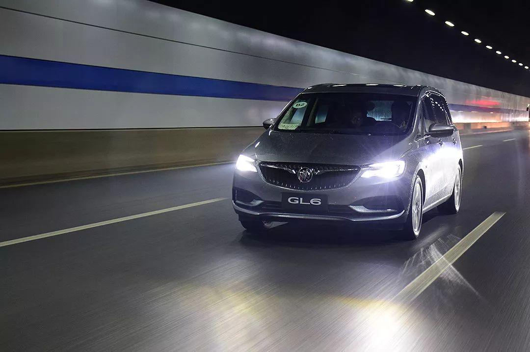 14.49万起，这款6座车舒适/实用性吊打同级所有对手？ - 知乎