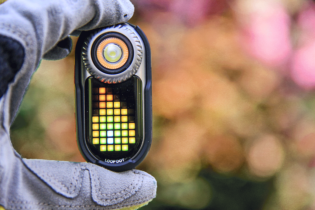 有了点阵屏，我甚至用手电打了一局游戏：LOOP DOT - 知乎