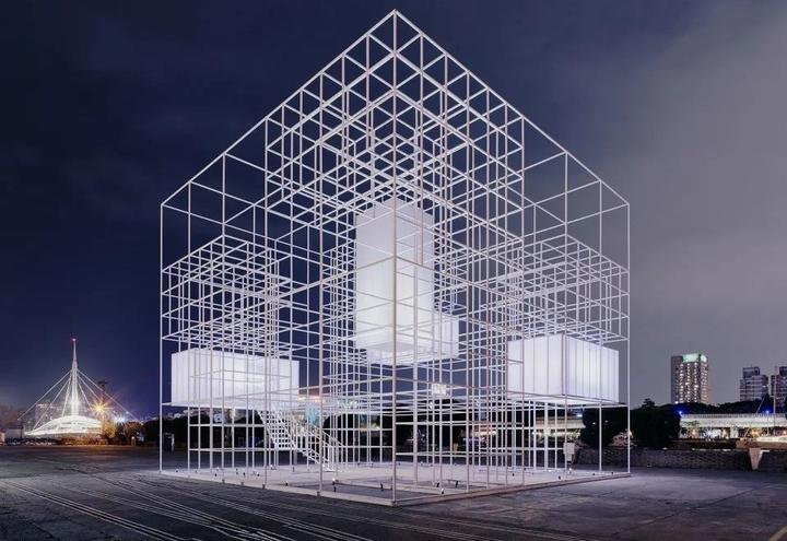 脉动的发光箱体，装置艺术“THE CUBE 谧静立方” - 知乎