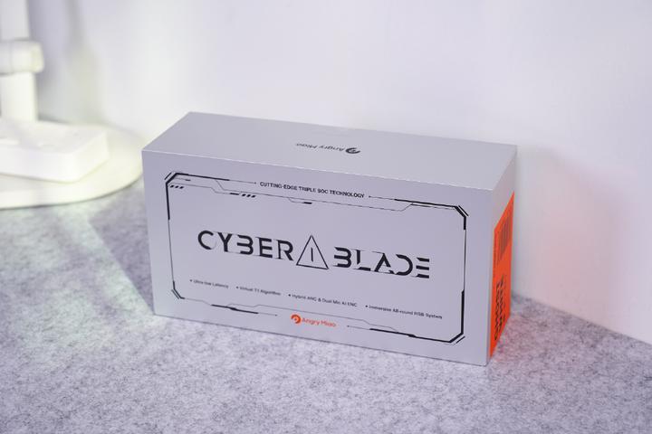 听歌游戏两不误！怒喵CYBERBLADE是我寻觅已久的桌面TWS耳机 - 知乎