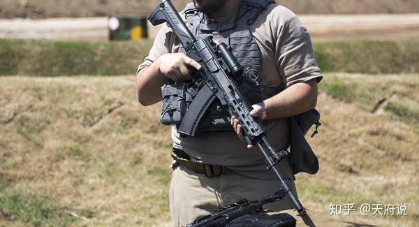 俄著名的AK枪族的新款AK200，它强在哪里，有何特色呢？ - 知乎