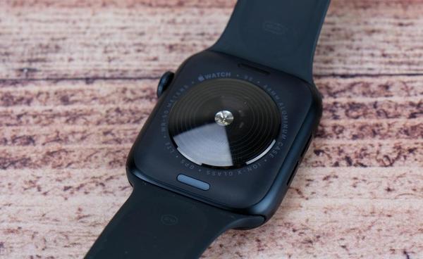 Apple Watch SE2 值得买吗？ - 知乎