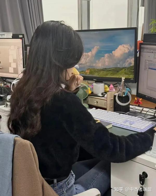 年轻漂亮的美女最终都被谁娶走了? 知乎