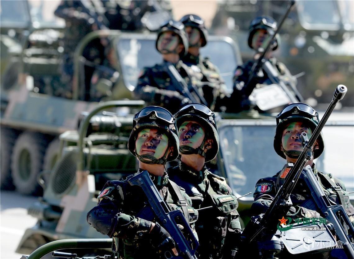 绝地求生枪械科普：国产QBZ-95自动步枪背后的故事 - 知乎