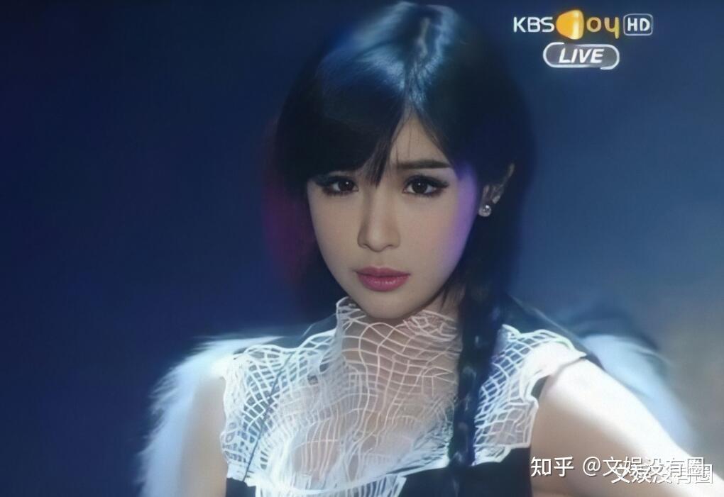 2NE1朴春晒素颜近照，初代“人间芭比”回来了！ - 知乎