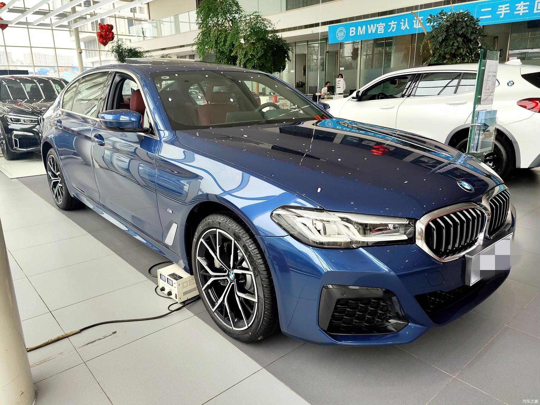 中期改款后谁更强？宝马530Li对比奔驰E300L - 知乎