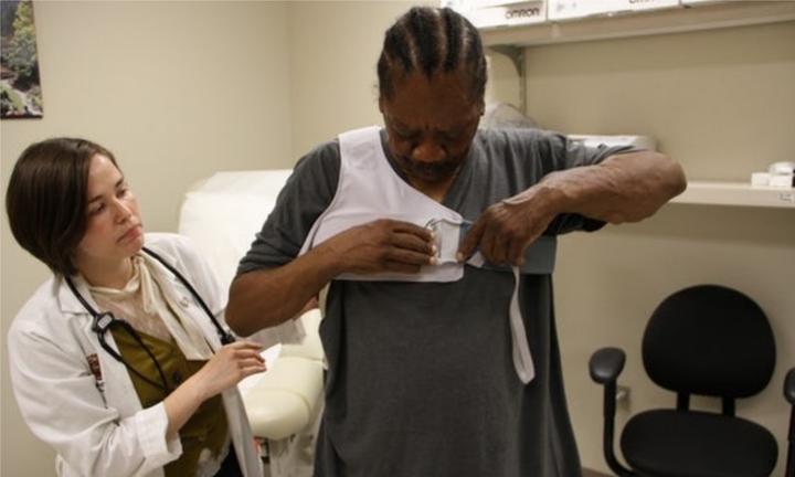 SensiVest：穿上这款智能背心，让医生随时随地都能“看透”你的身体 - 知乎