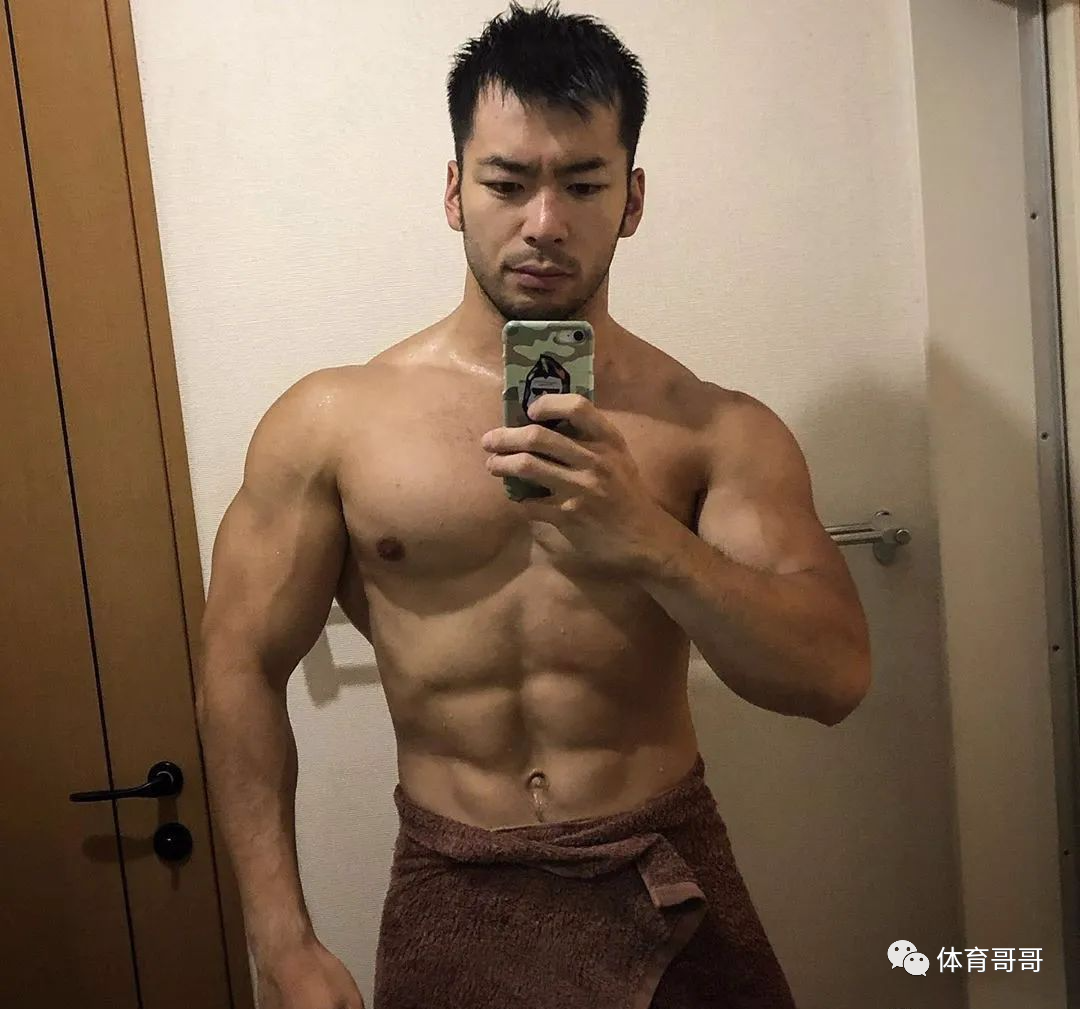 181cm日本肌肉黑皮硬汉，鸡笼关不住了 知乎