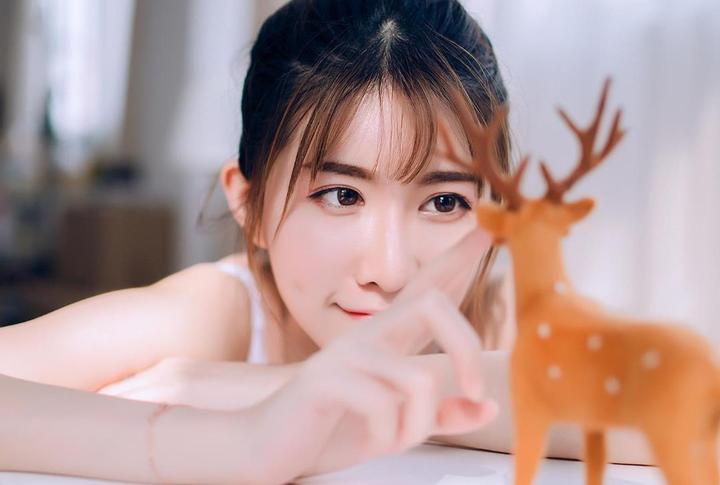最近超火的歌曲《简单的幸福》 罗聪歌词mp3下载 知乎