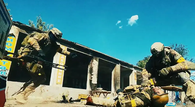 电影《地狱尖兵》中有哪些让你感到震撼的场景？ - 知乎