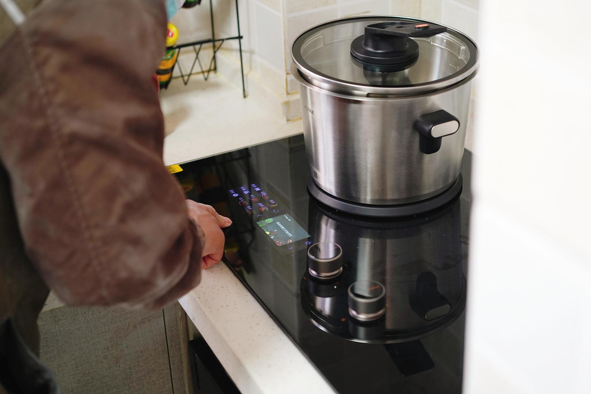 当燃气灶学会了自动炒菜还自带200+菜谱，那还有大厨什么事！ - 知乎