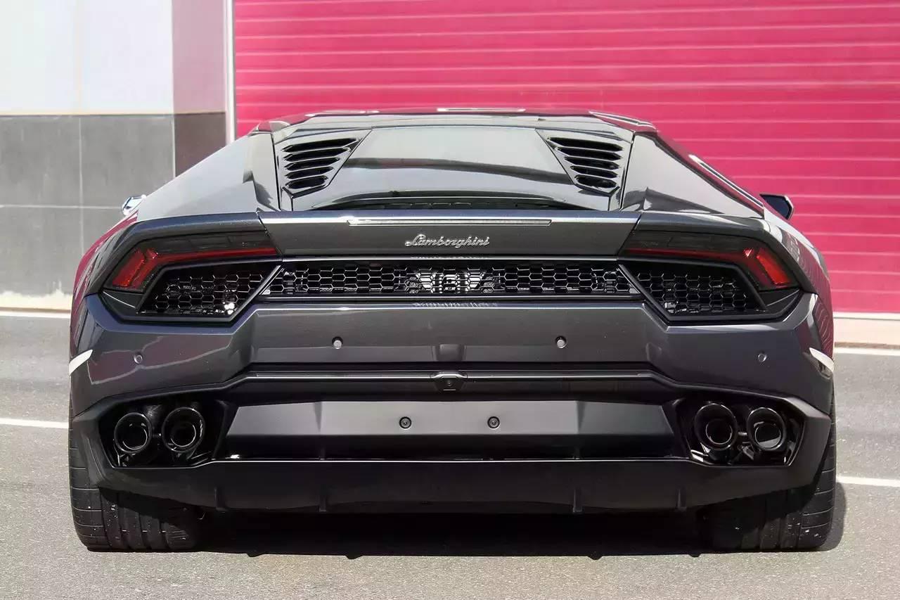 最便宜的"战斗机"？试驾兰博基尼Huracán LP580-2 - 知乎