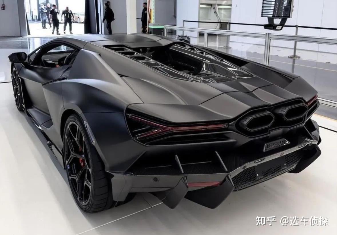 兰博基尼Revuelto新大牛，12缸引擎裸露在外，纯电续航10公里 - 知乎