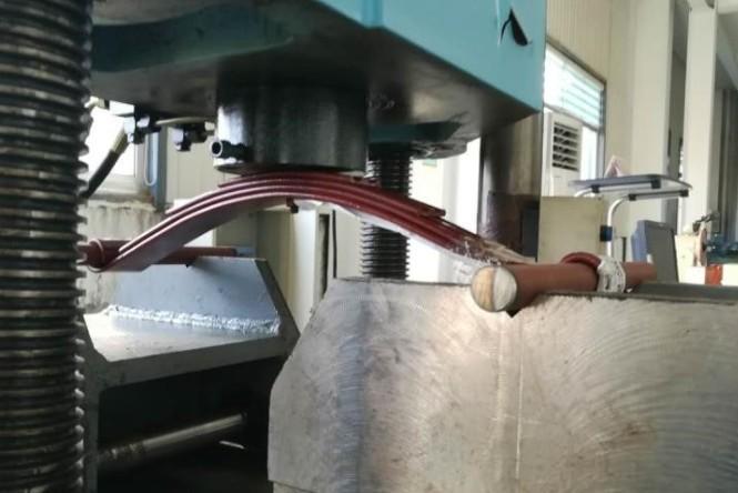 钢板弹簧的检测及注意事项 - 知乎