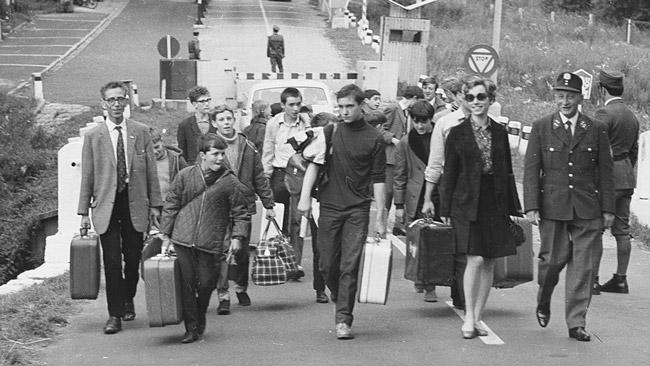 昆德拉：不能承受的生命之轻之重 - 知乎