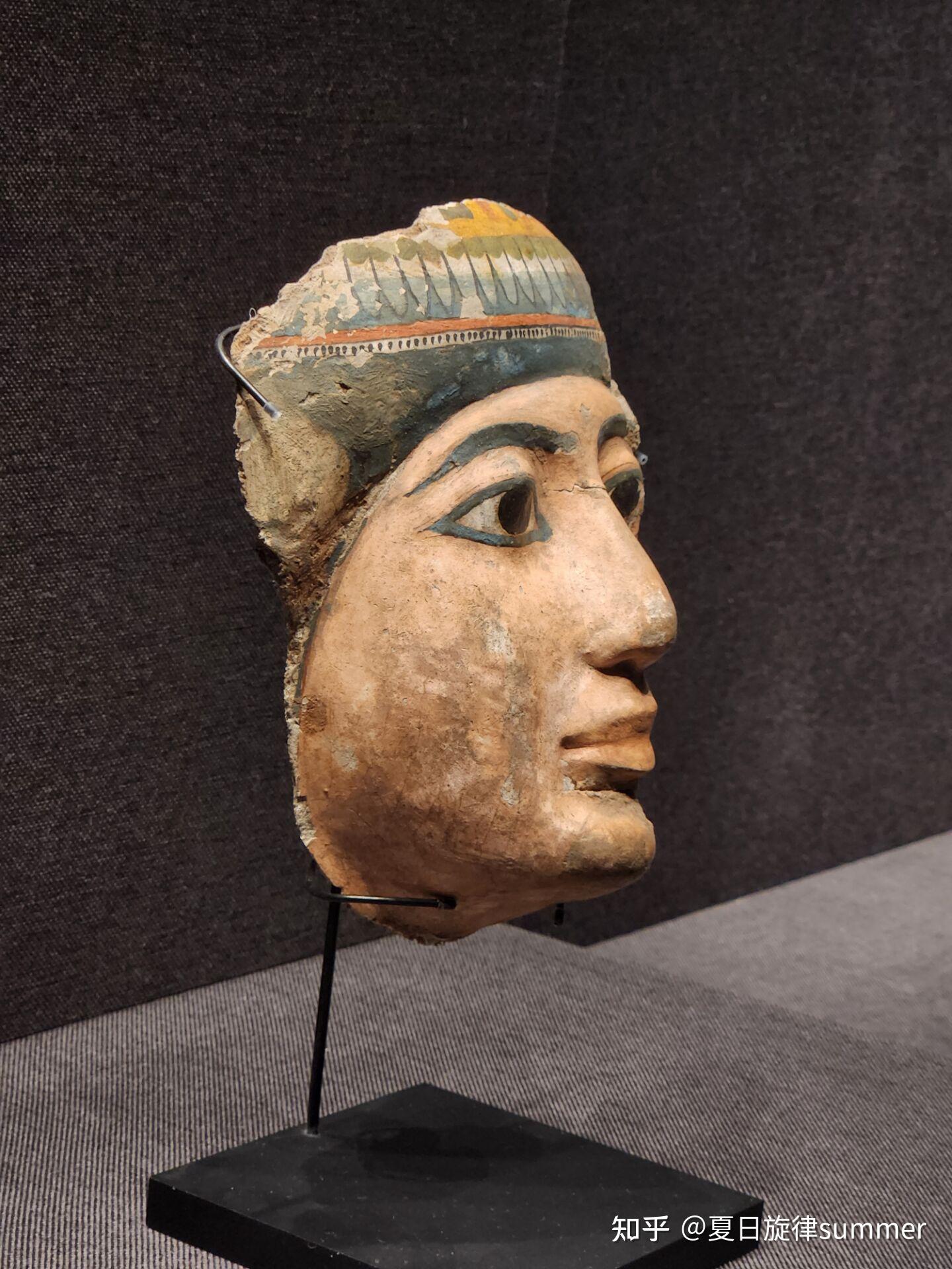 “遇见古埃及 永恒的木乃伊之谜”展9 木制棺上的人脸雕刻和卡诺匹斯盒子、沙伯提俑盒子 - 知乎