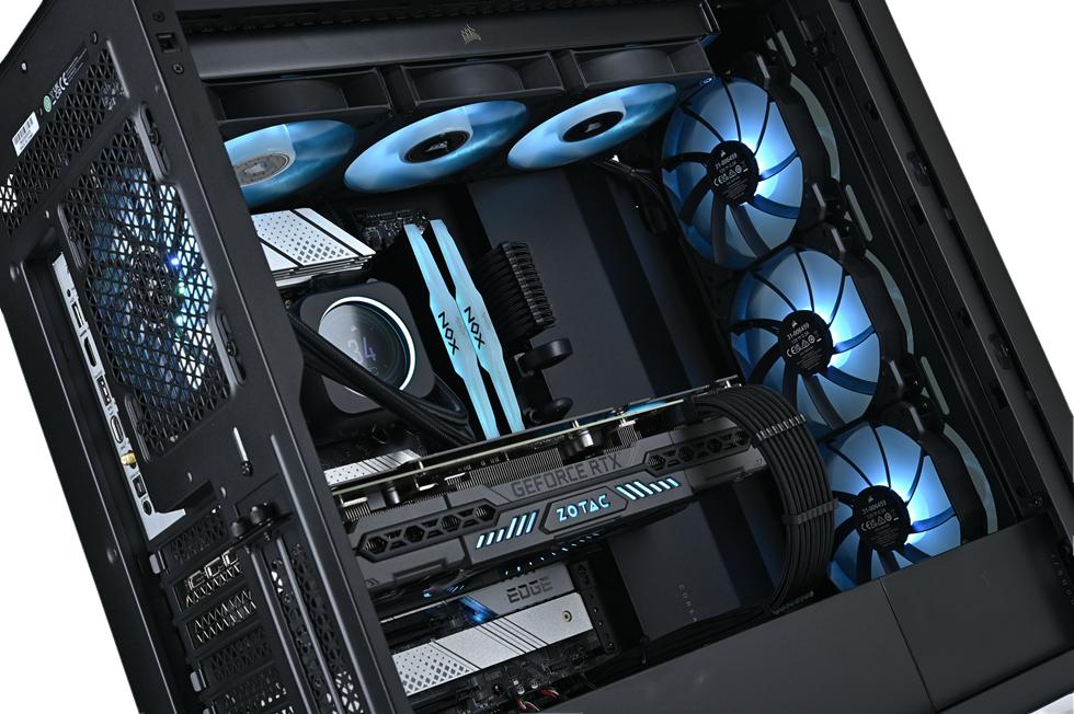 一抹淡蓝——美商海盗船5000X+微星Z690刀锋钛+索泰3070PGF装机 - 知乎