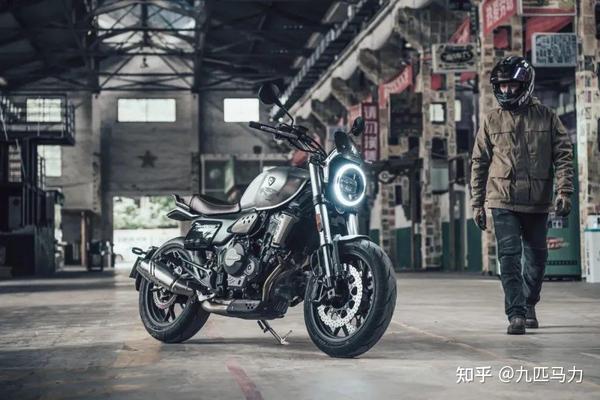 英伦复古再进化——赛科龙RE560静态解读 - 知乎