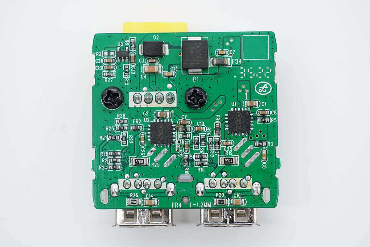 拆解报告：BYD比亚迪-汉 双USB-A口车载充电连接器 - 知乎