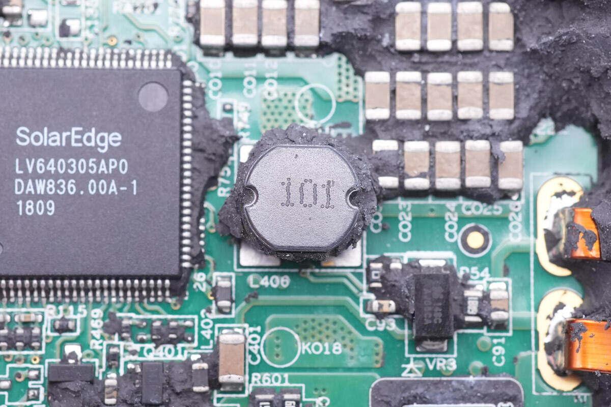 拆解报告：SolarEdge 700W太阳能电池功率优化器 - 知乎