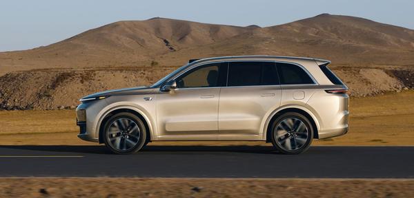 售价35.98万起 理想中大型6座SUV L8开启交付 - 知乎