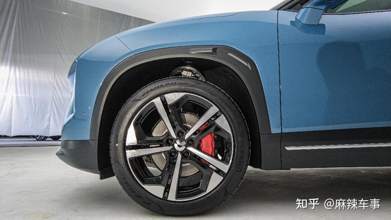 实拍蔚来ES7，NT2平台，五座大空间比ES8更实用 - 知乎