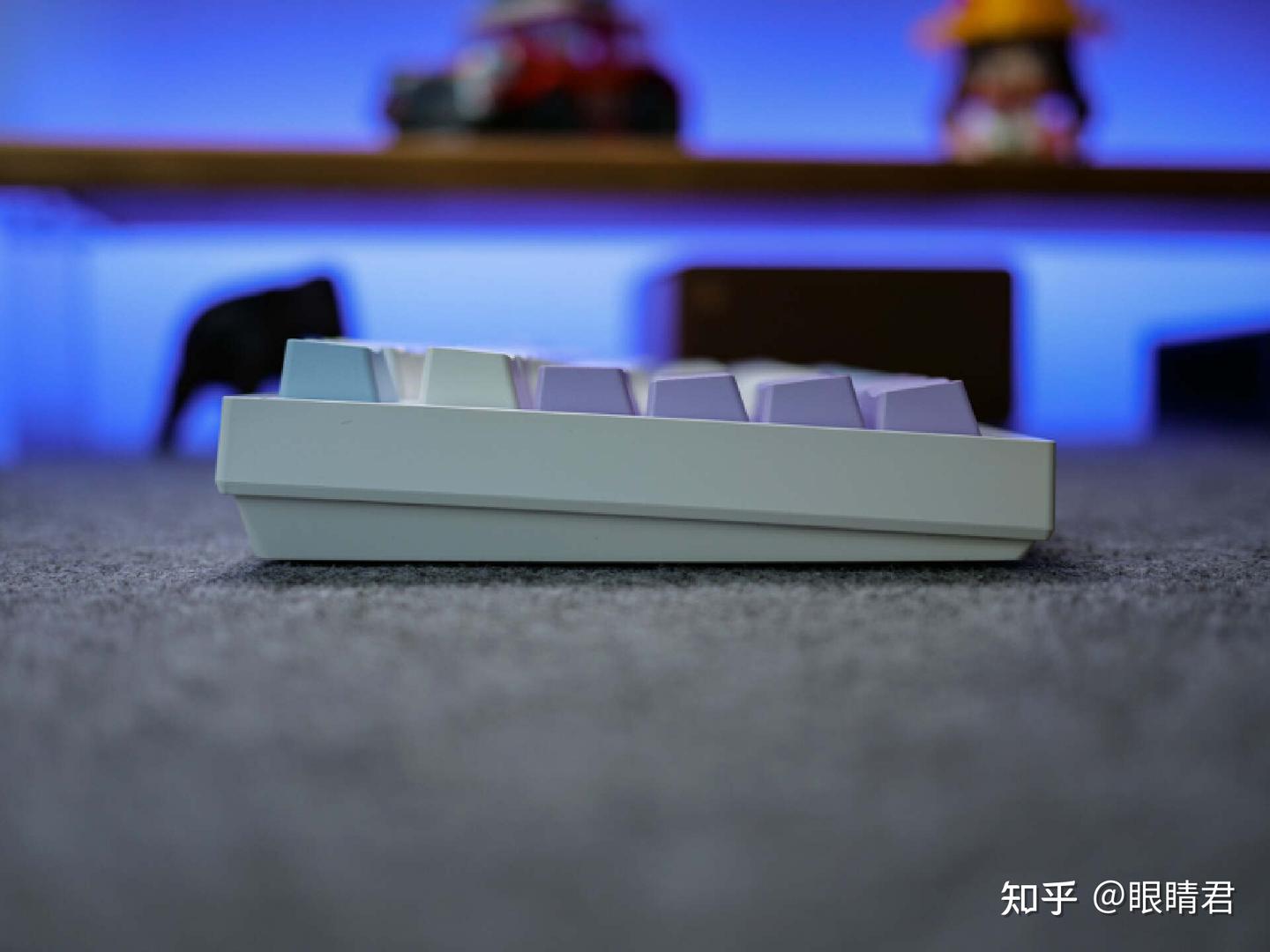 不要太卷！满配三模键盘只要199，黑爵AK820 Pro详解 - 知乎