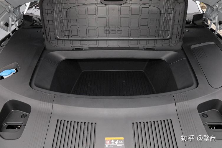 5.62m转弯半径+骁龙8295芯片，银河E8哪一款配置适合你？ - 知乎